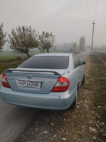 Toyota Camry Sotiladi. Yili 2004.\\n\\nMashina: Toyota Camry\\nYili: 2004\\nYo