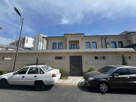 Продается Евро дом Ор-р Максим Горький Буз базар  300м2
