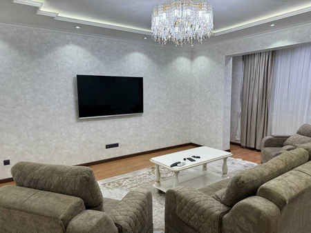 Срочно продается 2/4/9 квартира 60 м2  ул.Новомосковская  (ИСА)