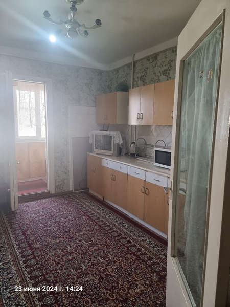 Сдам свою 4 комнатную квартиру на Сергелях 8 квартале .