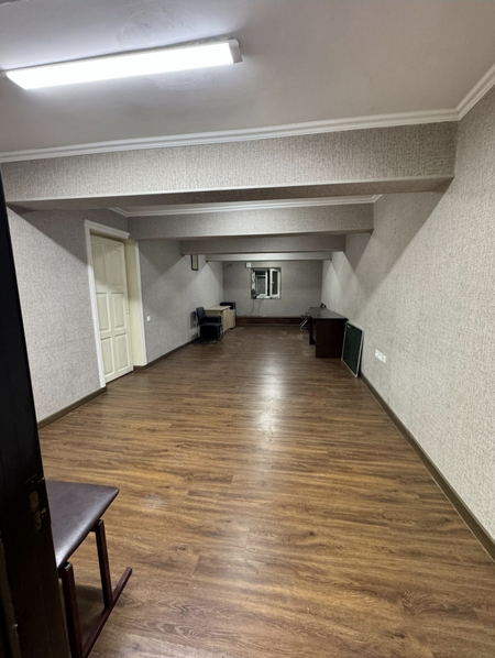 Маленькие кабинеты под офис, логистика,бухгалтерия рядом с метро