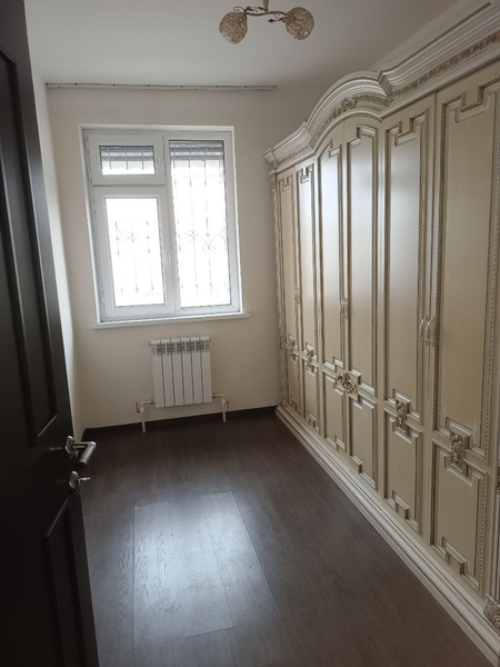 Продам 3х комнатную квартиру в янги Хаетском районе навастройка