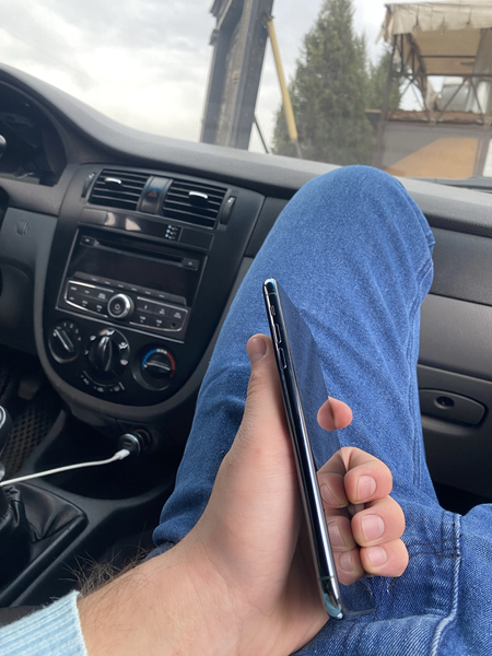 iphone 11 pro max  ideal