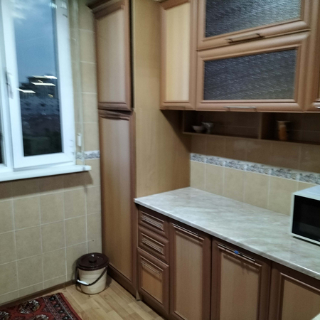 Метро Айбек 3 комн