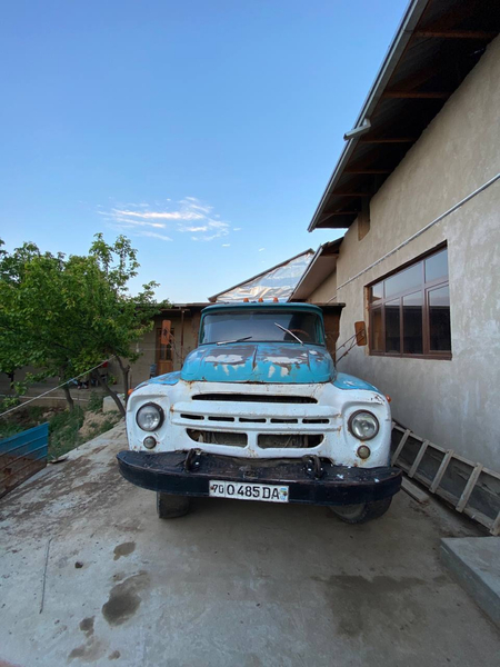Zil130 srochna sotiladi