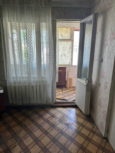 Юнус-Абад 11-й квартал.1-ком квартира.4-этаж
