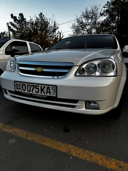 Chevrolet Lasetti 1.8 2011 yil probeg 320,000 ozimni moshinam benzinda