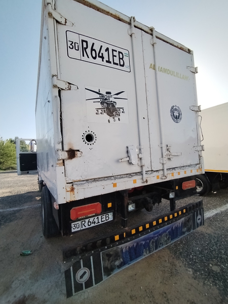 Zil bichok hamma narsasiga garyata