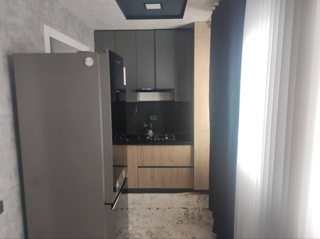 Продается Центр 3 (в4)комнатная квартира