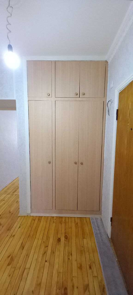 Продается 2-3/4/4. банк-й дом на Кара-Камыш 2/4. Мечеть Сирож солих