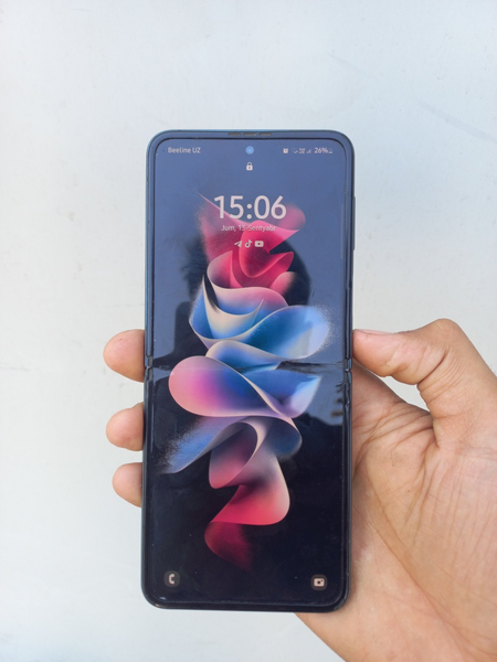 Samsung Galaxy Z flip 3  8/256gb