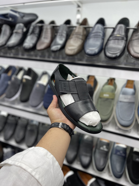 ZARA HaNd MaDe…….