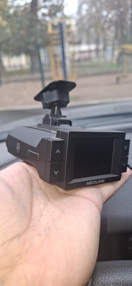 Продам Neoline 9700 S WIFI BLACK EDITION.почти новый.на экране плёнка