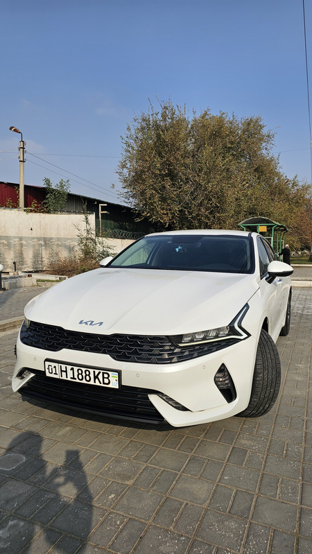 Продается автомобиль Кia k5