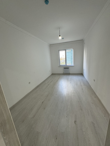 Yashnabod rayon Olmos Maxallasi 3 xona 1- etaj 75 kvadrat