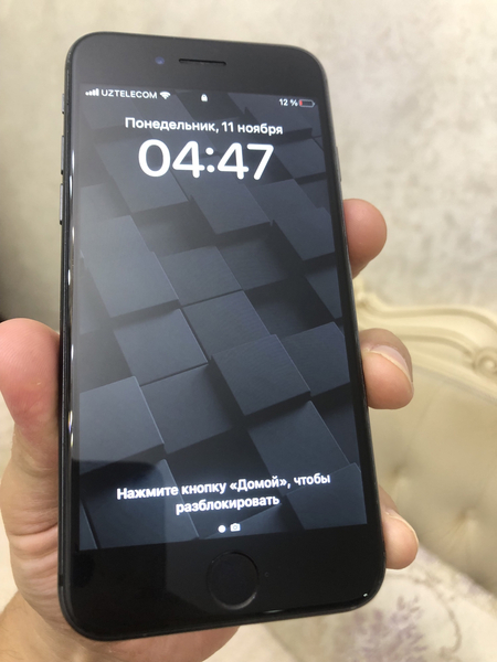 Iphone 8, ideal, 100 % battery,
