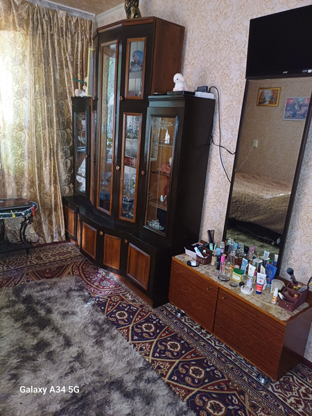 Продаю 2 комнатную квартиру район Радуга