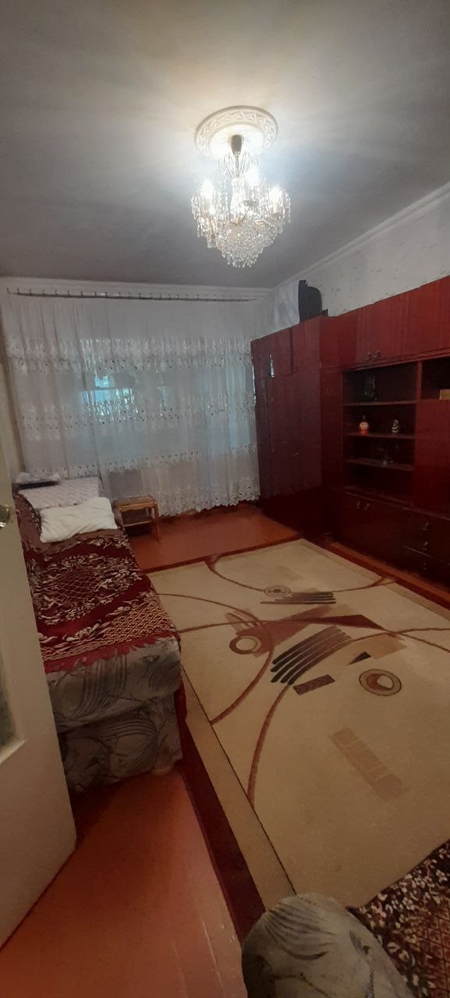 Продаётся 3 ком кв 77 серия Кадешва 2 этаж можно через банк