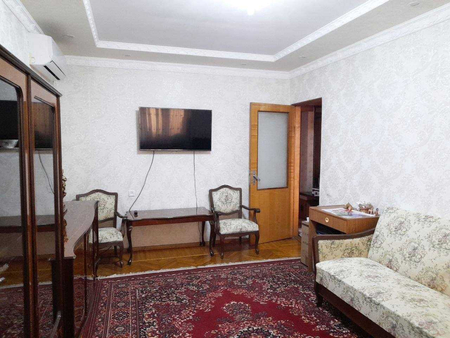 Продам 2-х комнатную на Новомосковской.Кардиология