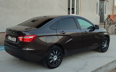 Продам лада Веста 1.8