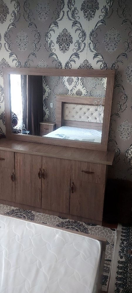 Spalniy mebel haytek deyarli yangi