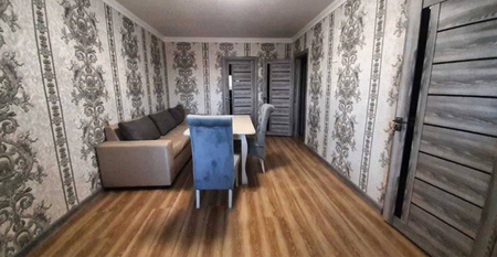 Продам квартиру 2/4/5 на Буюк Ипак Йули 2х6 балкон ,Макро ориентир