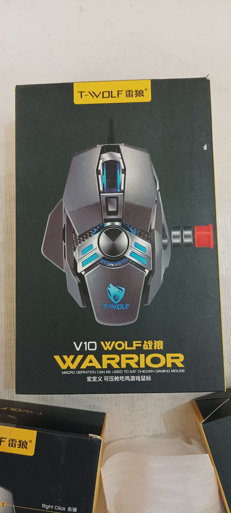 Скидка 
Игровую мышка 
T-wolf  v10
Скорост движения 60 дюмов
Передача