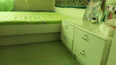 Кровать двуспальная белая + 2 тумбы из дерева