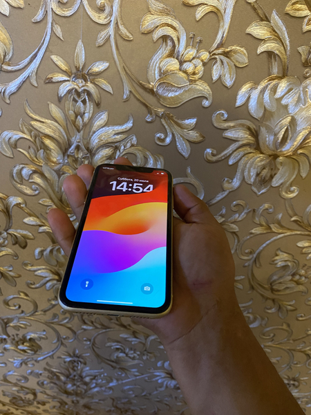 Iphone xr sotiladi
