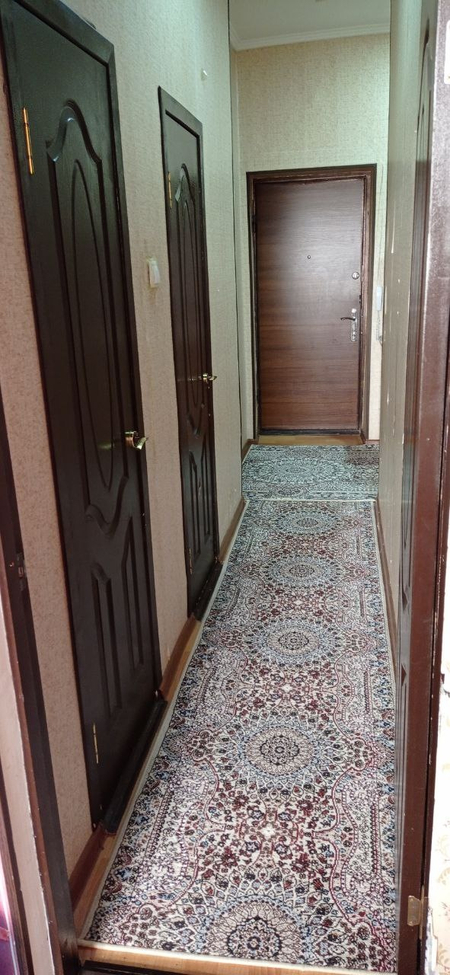 Гулистон поворотидаги Тинчлик фирмаси доми 84 квм