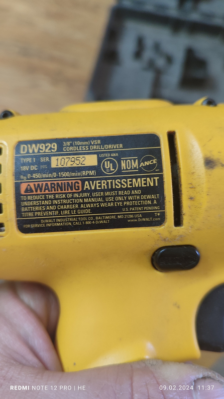 Шуруповёрт DeWalt