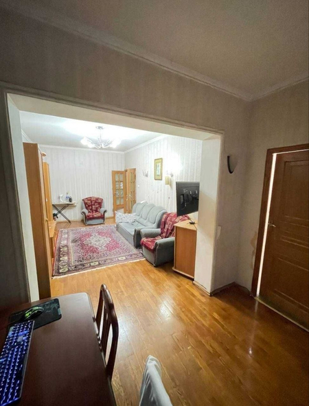 Юнусабад 2кв 2/1/4 улучшенная планировка