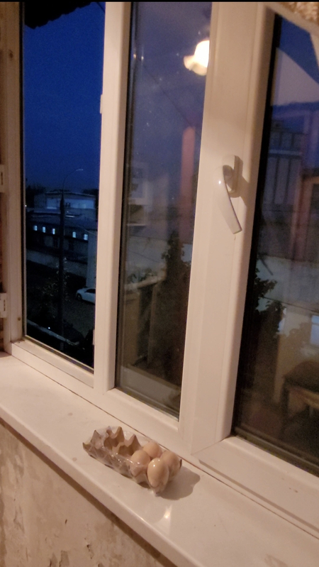 Центр Продаётся Трёхкомнатная квартира. 3/3/4. Ашхабад парк. 77 м².