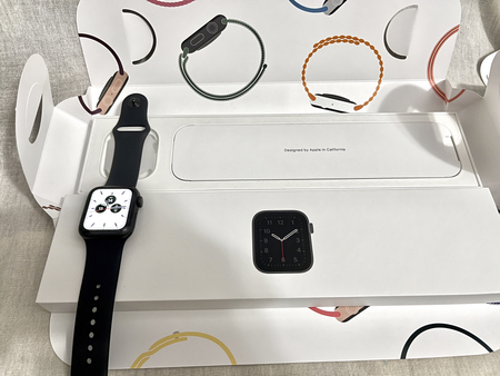 Iwatch SE 40 mm оригинал.