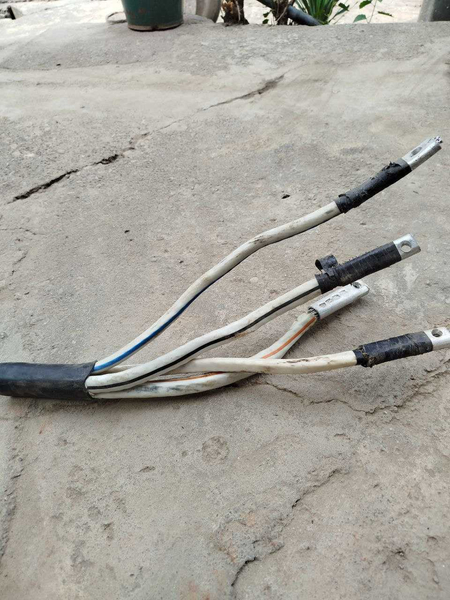 Кабель AVVG 3x120 + 1 x 70 UZCABEL