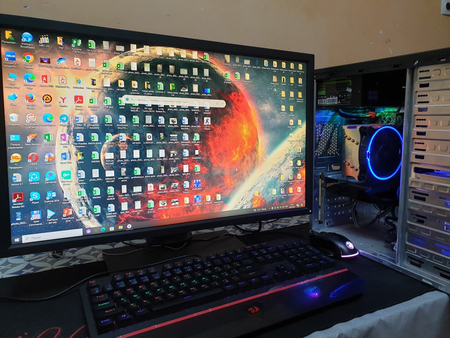 igravoy kompyuter i3 10100 ozu 16gb monitor 27lik benq 144ghz