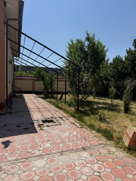 Аренда  600 $.  6 та хона