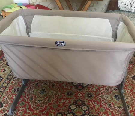Продается детская кроватка Chicco