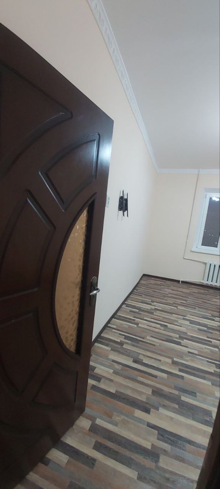Срочно продается 3-х комн квартира в Сергели строител 3/8/9