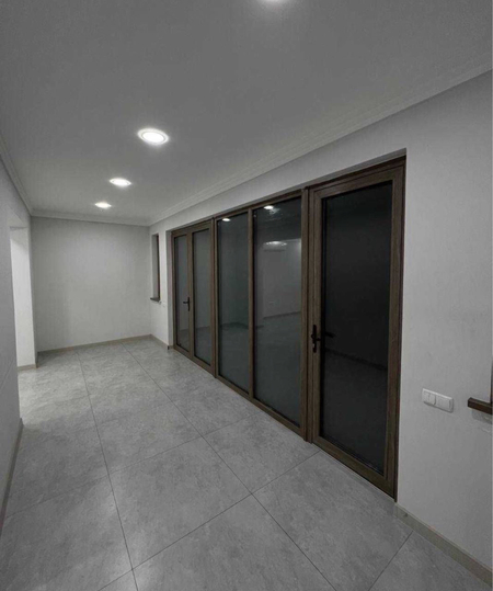 Аренда подОфис Ориентир-Госпитальный  120м2 2500$торг