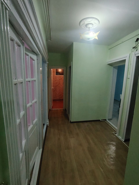 Surochni sotiladi 3xona