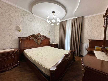 Аренда кввртиры в центре города Ц1 Бибигон 3ком.2этаж.4этажка