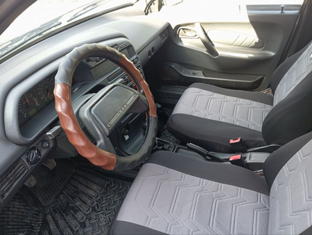 Lada 2115 sotiladi