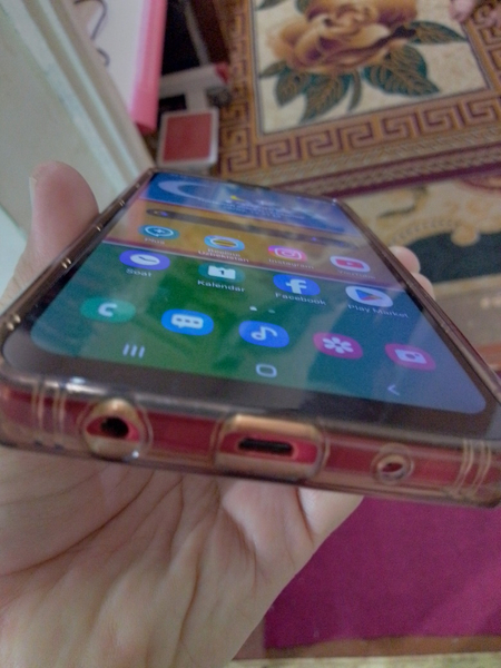 Samsung A10 жағдайы жаксы