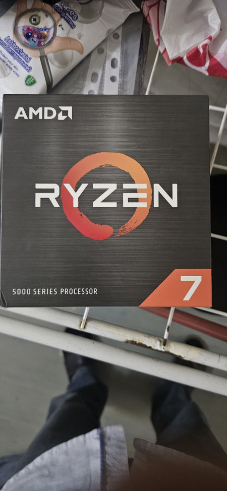 Продаю пррцессор Ryzen 7-5800x