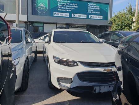 Chevrolet Malibu 2. Atmasferniy 2.4. 2017. Yurgani 160000. Narxi 17500