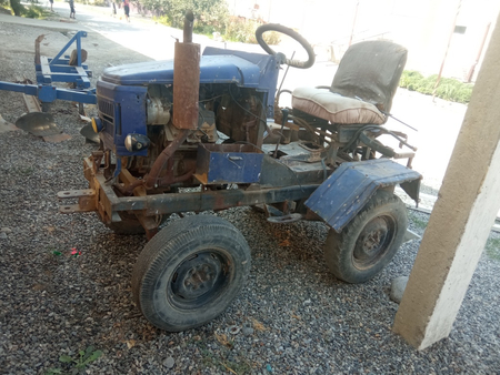Mini Traktor sotiladi