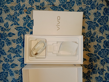 Vivo telefon Yangidak ikki oy ishlagan holos