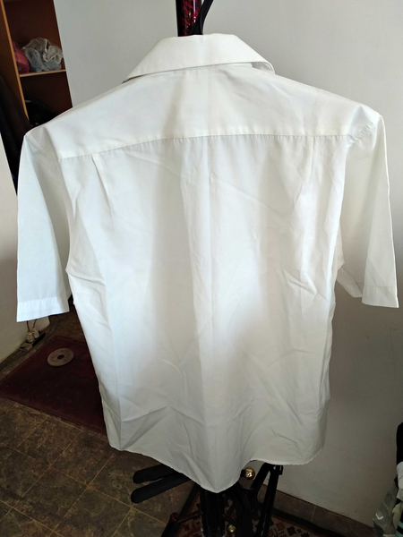 Рубашка 'Christian Dior'.