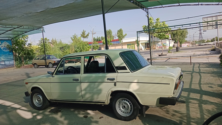 Vaz 2106 sotiladi Srochna